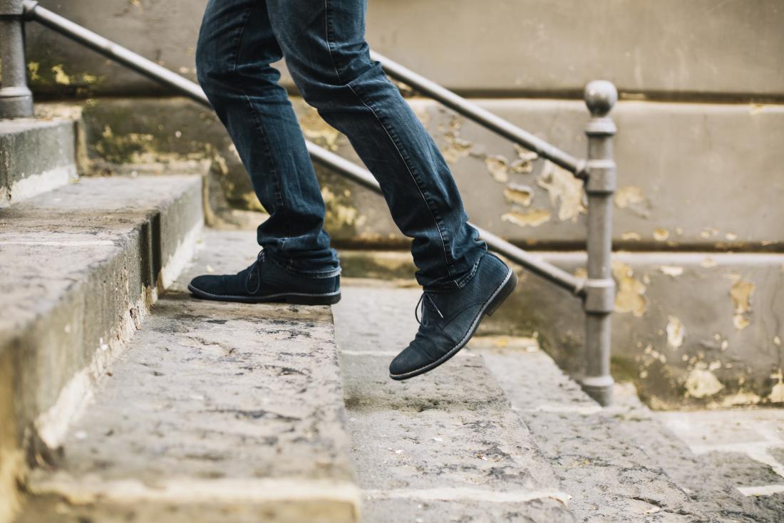 Lose 10 pounds in a week? Is it possible or safe?