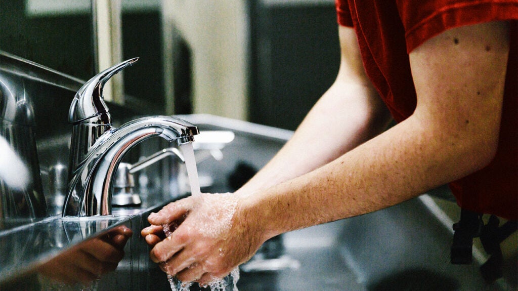 Cold and flu: How long are they contagious?