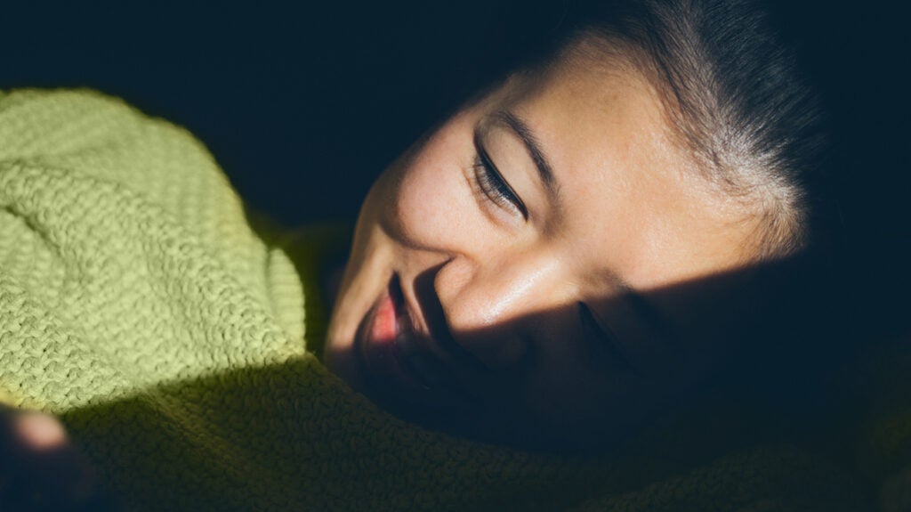 Mood stabilizers for bipolar disorder: Effectiveness and risks