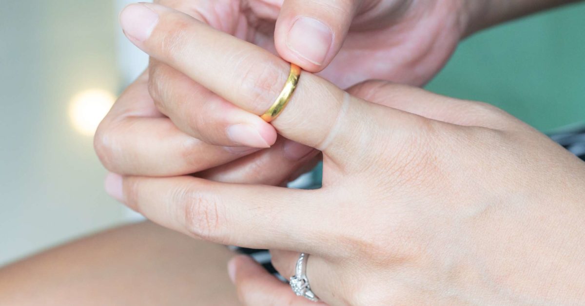 Scleroderma: Symptoms, types, causes, and treatment