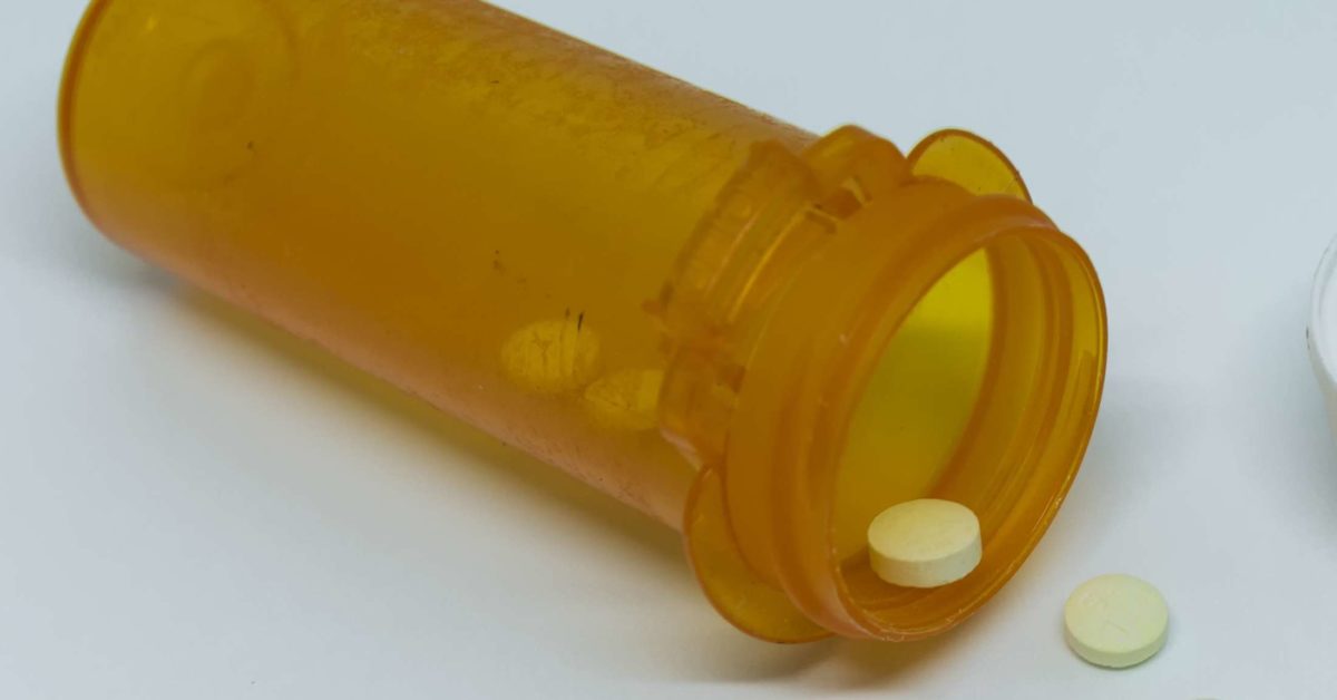 Chlorothiazide: Uses, side effects, and risks