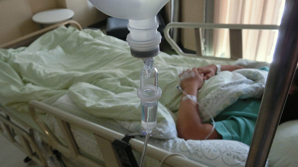 Sepsis (septicemia): Risk factors, symptoms, and treatment