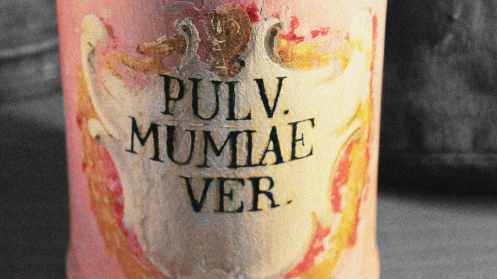 Curiosities of medical history: Ingesting 'mummy powder' for health