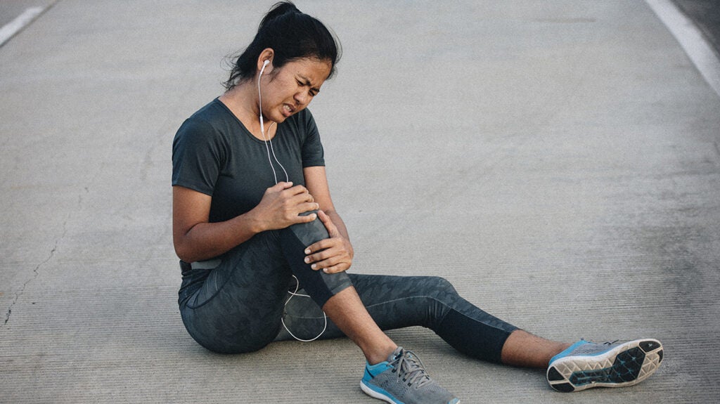 Knee strain: Symptoms, causes, treatment options, and more