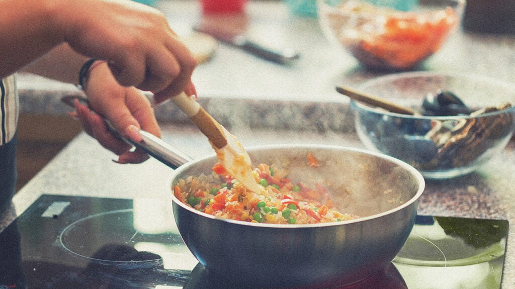 What is the best diet for women? Options and research