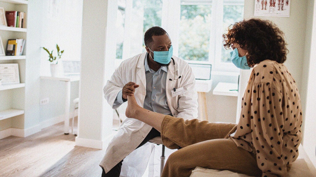 Joint inflammation: Causes, treatment, and symptoms