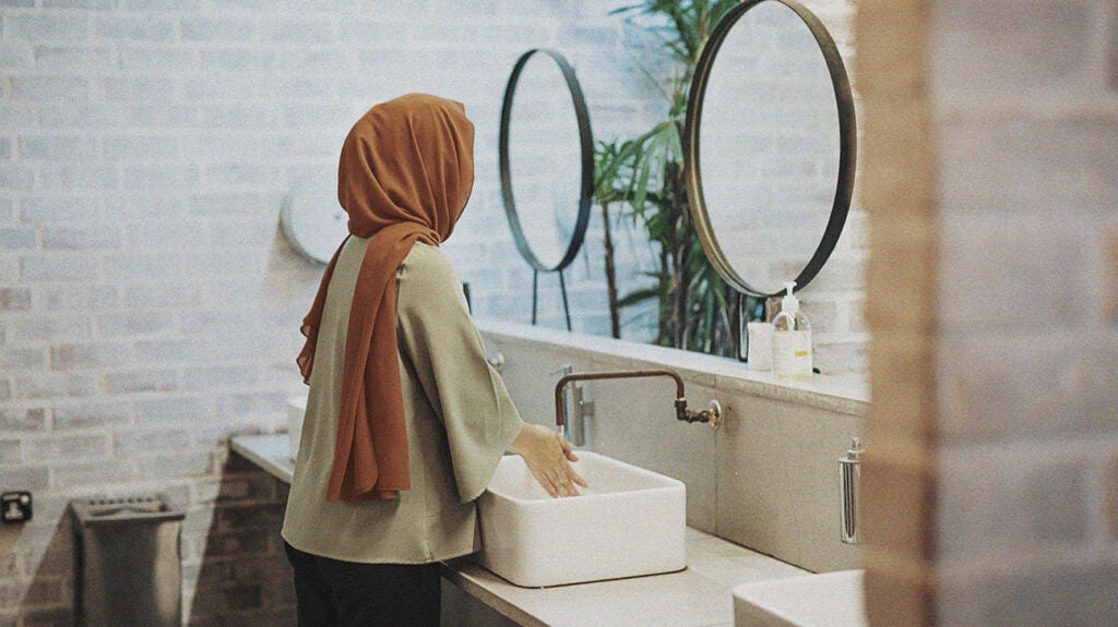 How to deal with anxiety about pooping and stay regular