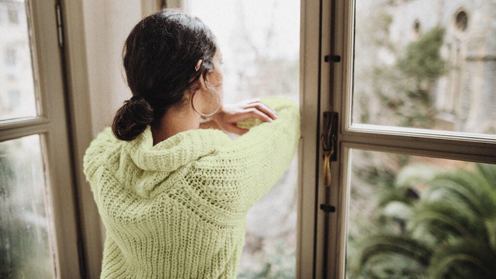 Delusional disorder: Causes, symptoms, treatment, and more