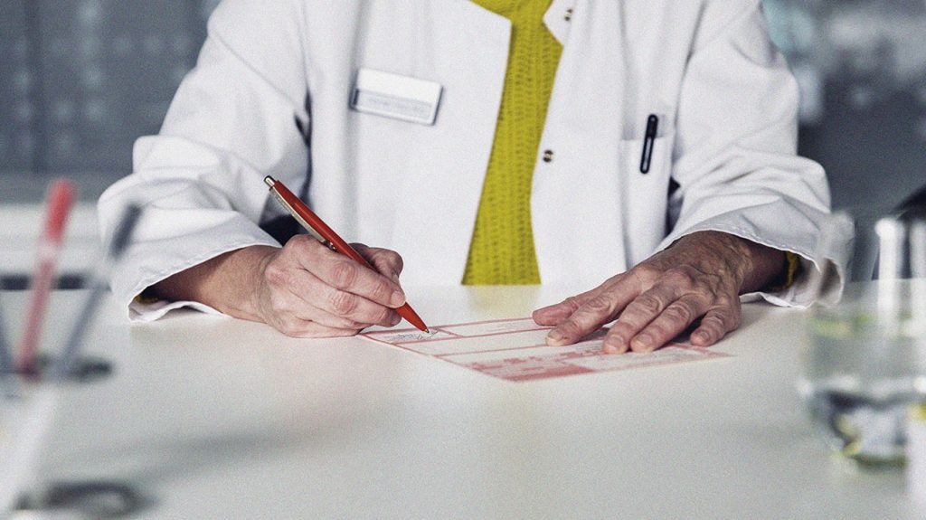 Lung infection symptoms: Bacterial, fungal, and more