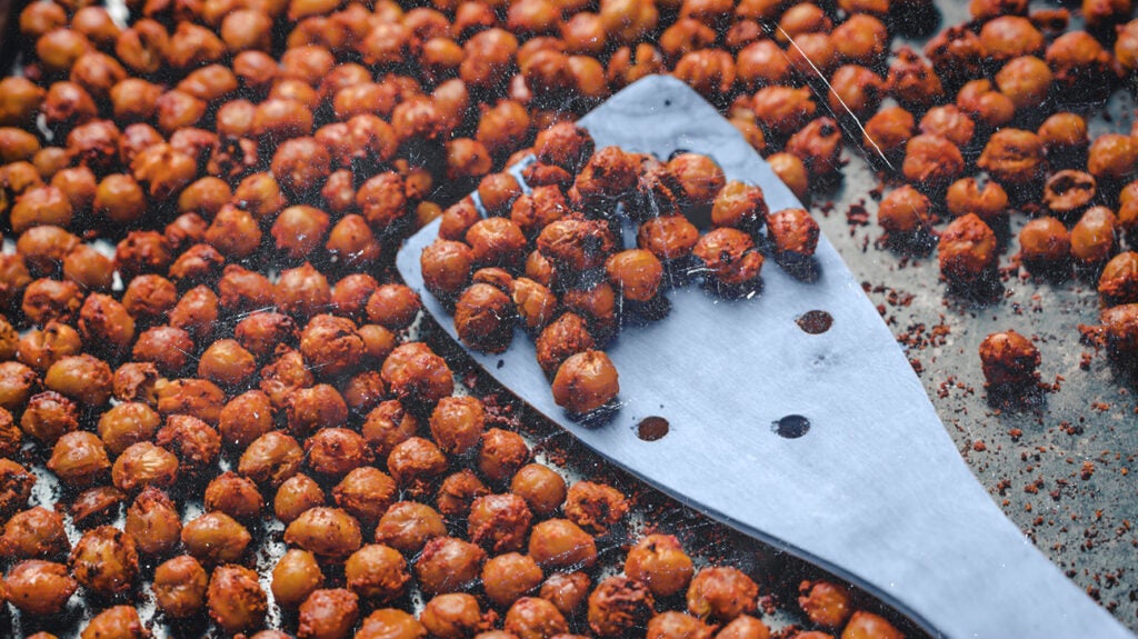 Legumes: Benefits, drawbacks, ways to eat them