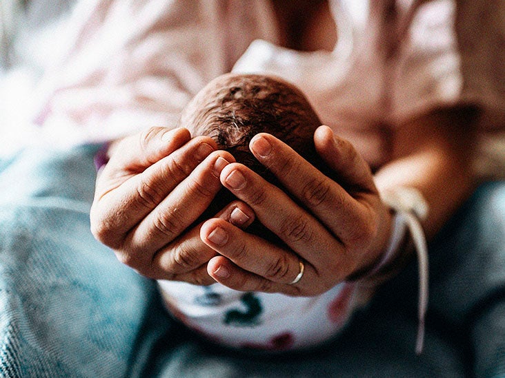 Hypoglycemia in a newborn: Signs and treatment