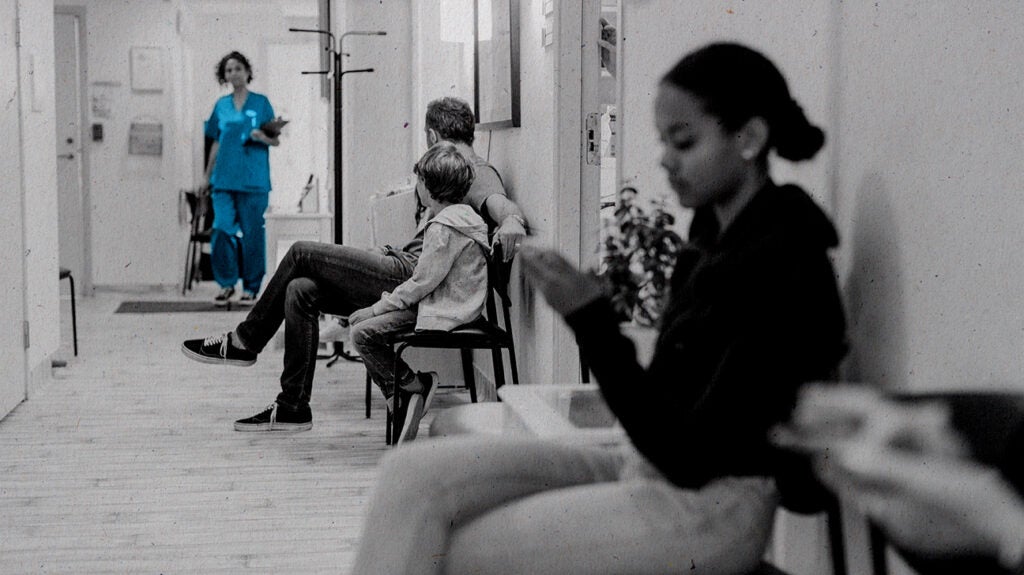 Which types of doctors can help treat shingles?