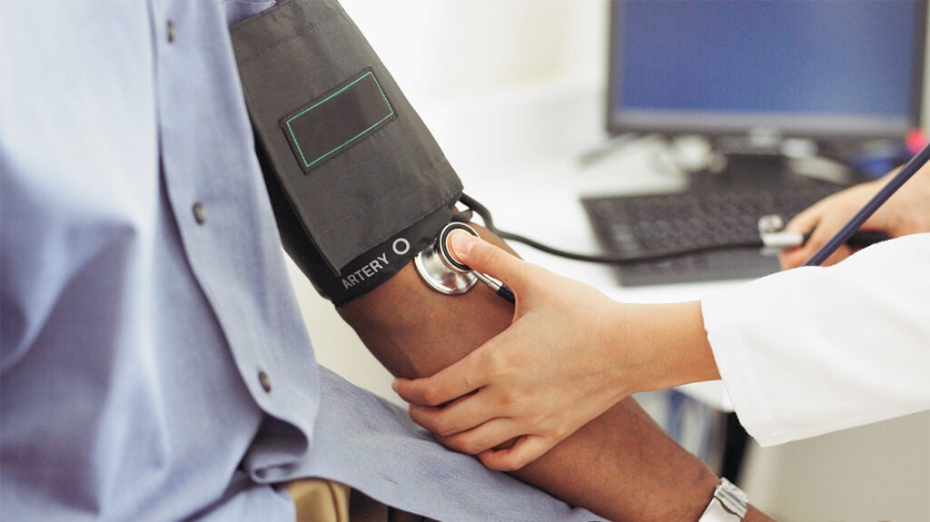 How to check blood pressure by hand: Methods and tips