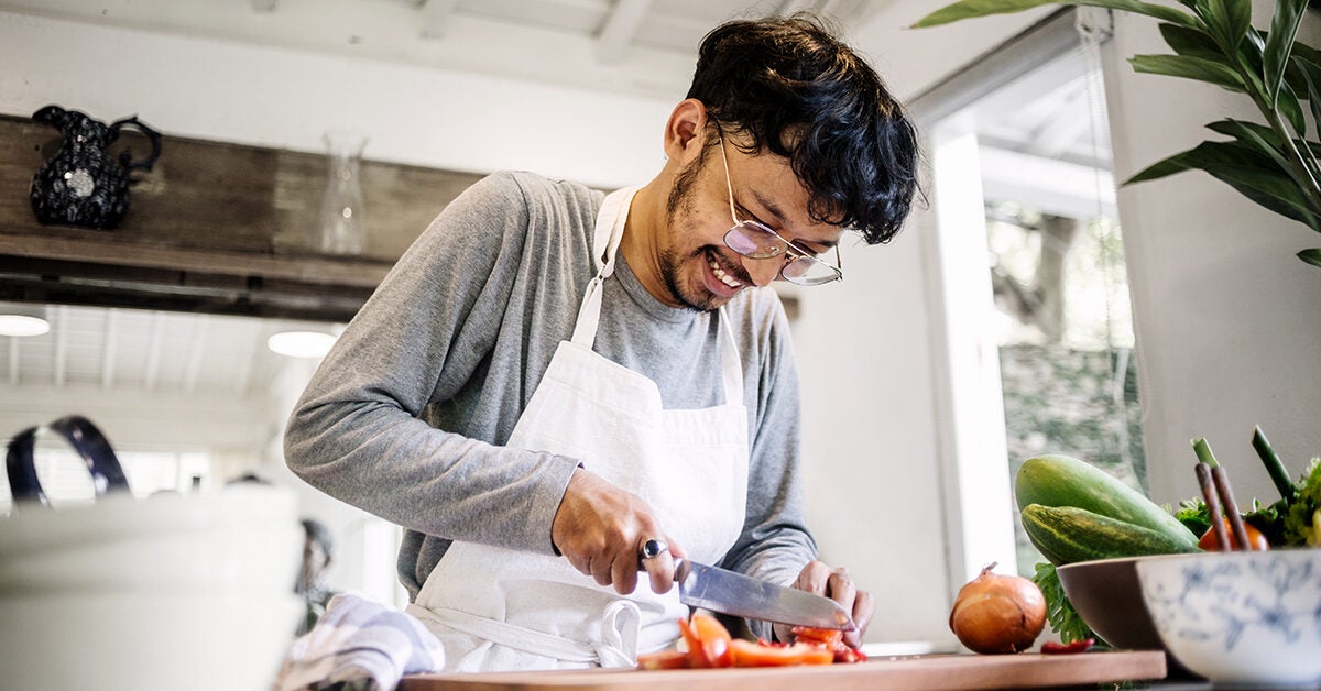 Which foods help with dry eye syndrome?