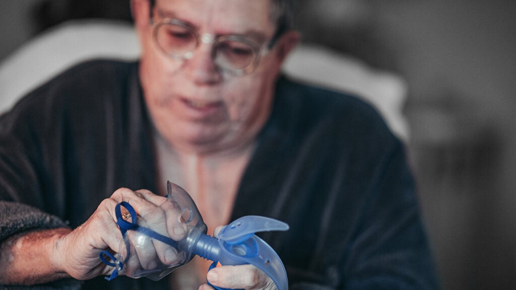 Nebulizing hydrogen peroxide for COPD: Safety and alternatives