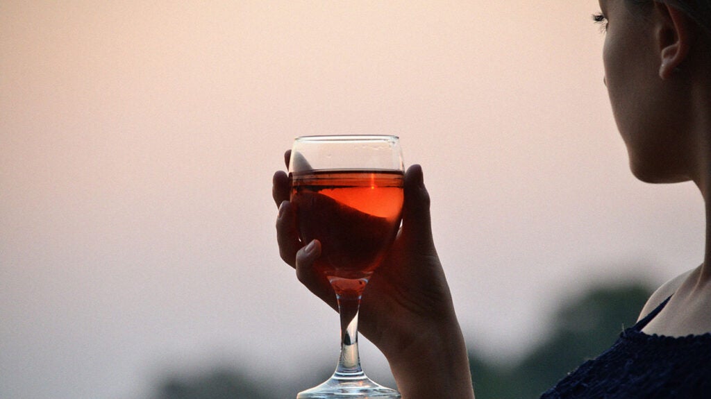 Pepcid and alcohol: Safety, alcohol flush, risks, and more