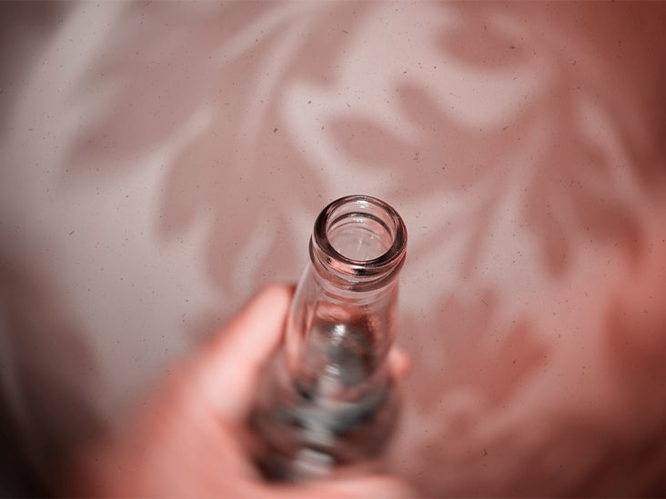 Vertigo and alcohol: Link, effects, treatment, and more