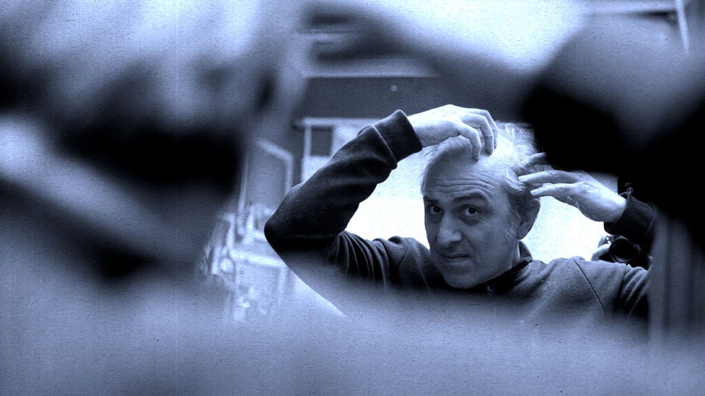 Shingles on the scalp: Pictures, symptoms, and more