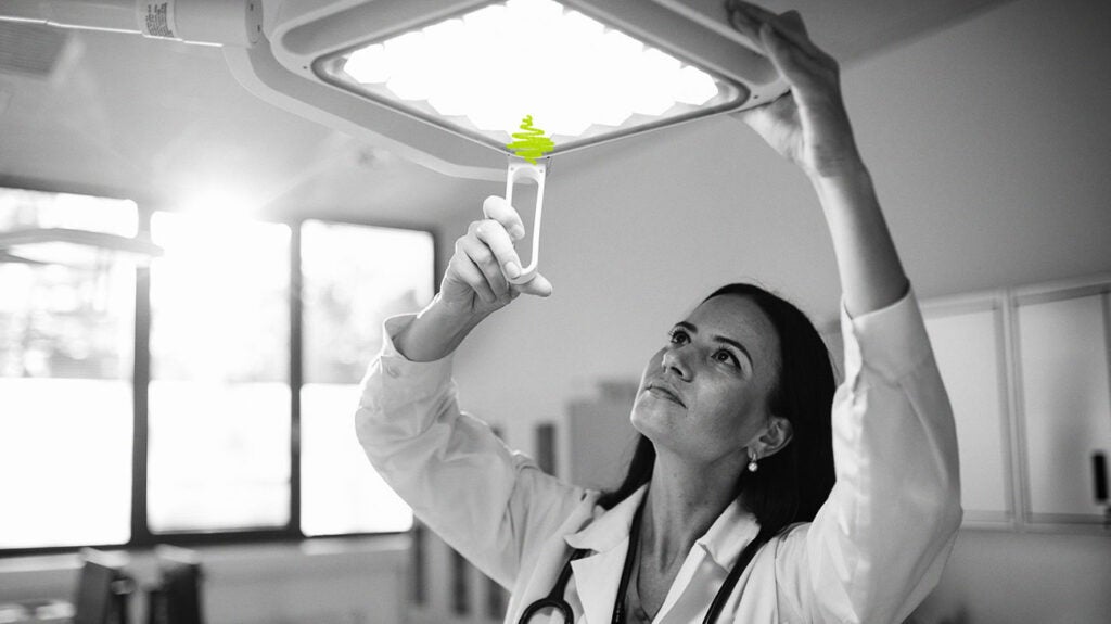 Stages of peritoneal cancer: Symptoms, treatment, and outlook