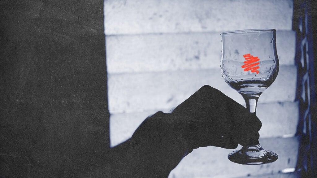 Alcohol use disorder: What are the signs?