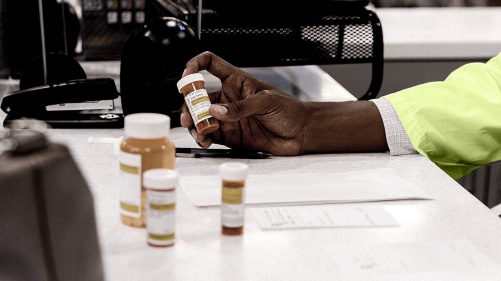 Medications to treat Alzheimer's disease: Examples and financial help