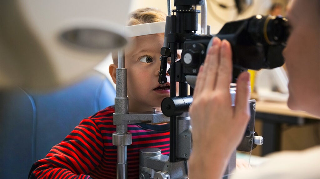 Children's eye cancer (retinoblastoma): Types, symptoms, and more
