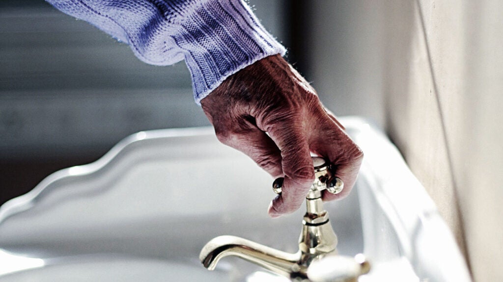 Parkinson's disease and OAB: Symptoms, treatment, and more