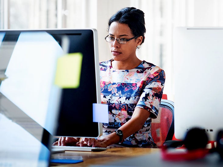 Jaw clenching headache: Symptoms, causes, and more