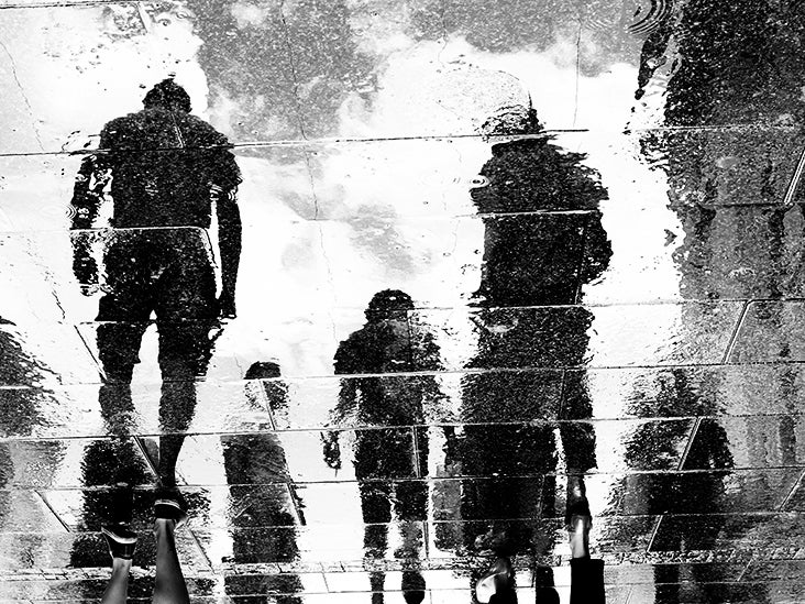 Bystander effect: Causes, risk factors, prevention, and more