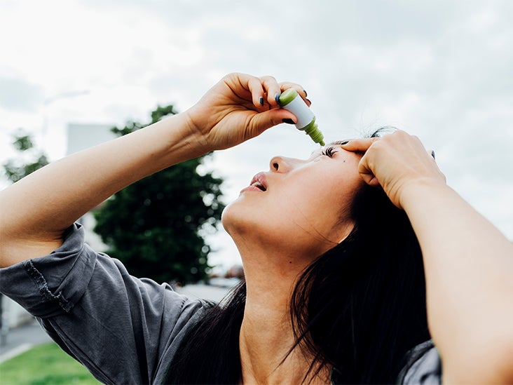 Chronic dry eye: 6 facts to know