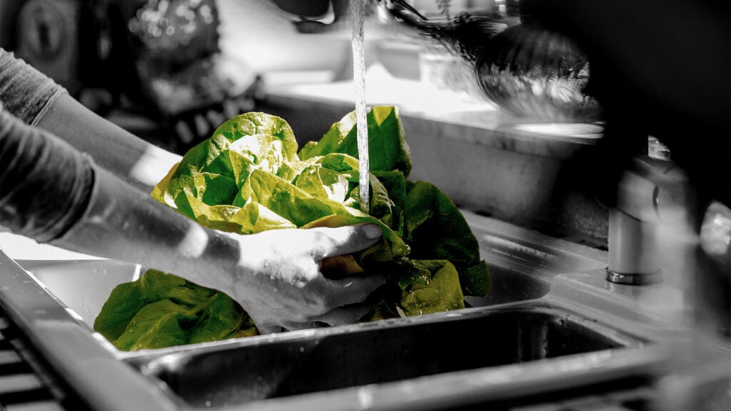 Reducing gut inflammation: Diet changes, strategies, and more