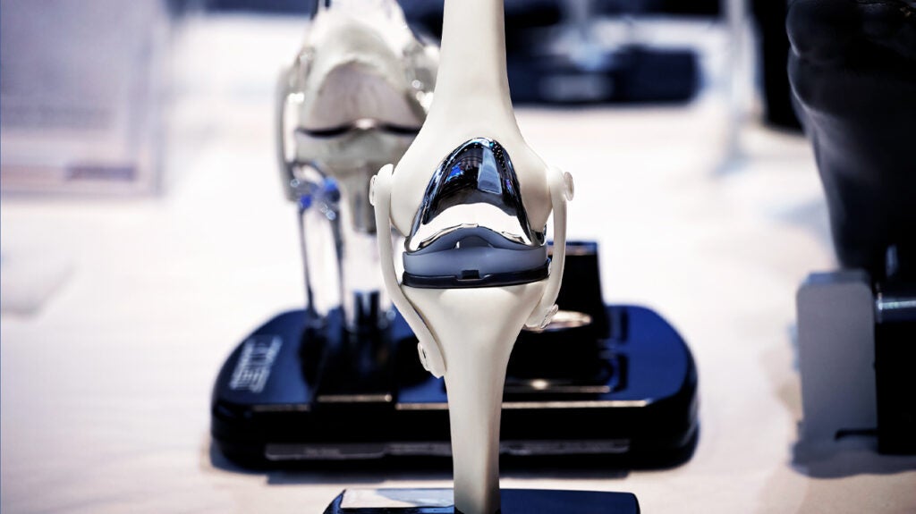 Types of knee replacement