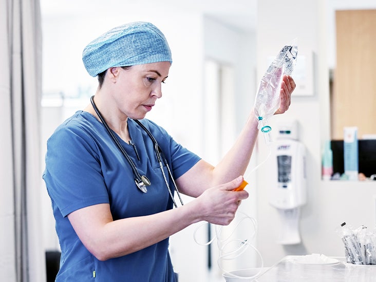 Crohn's infusions: Types, what to expect, and side effects