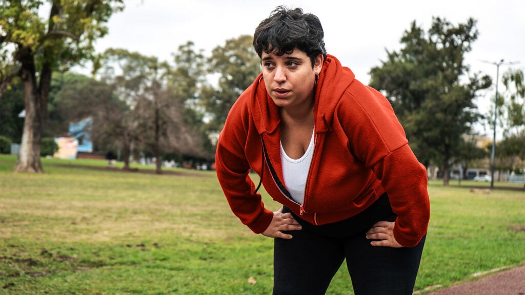 How to stop wheezing: Tips, causes, and when to see a doctor