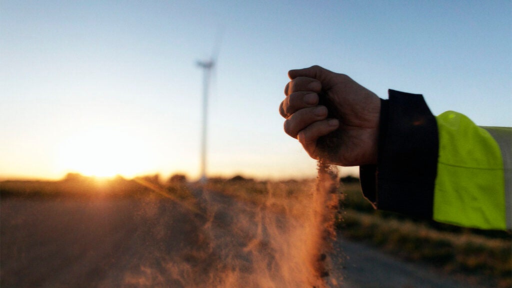 Eating dirt: Causes, risks, and how to manage cravings