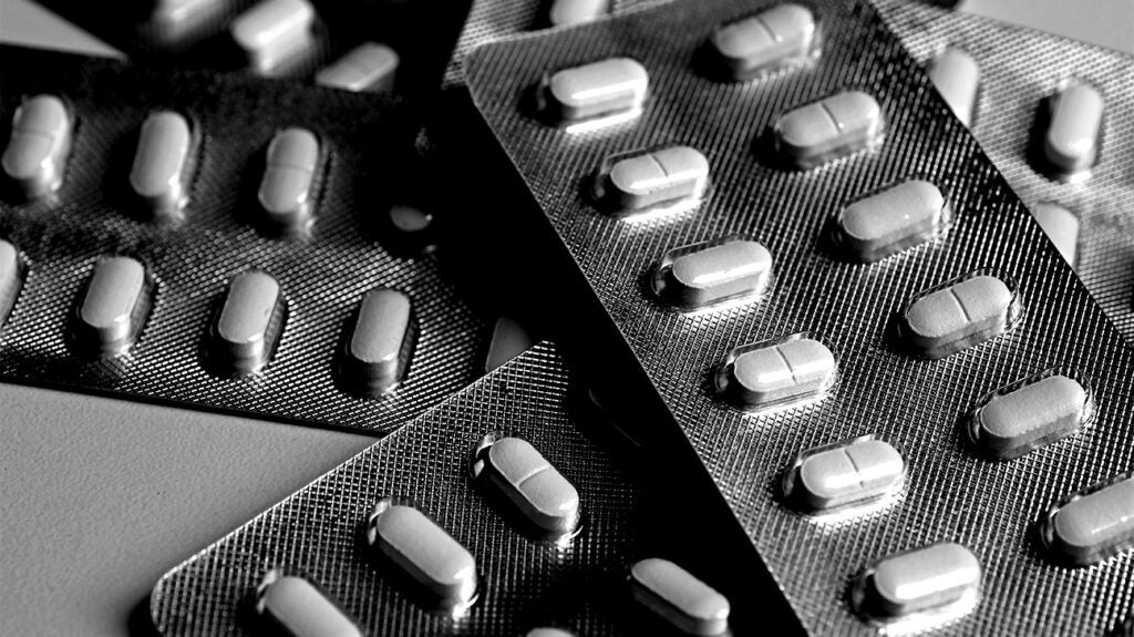 Switching antidepressants: Strategies, side effects, and more