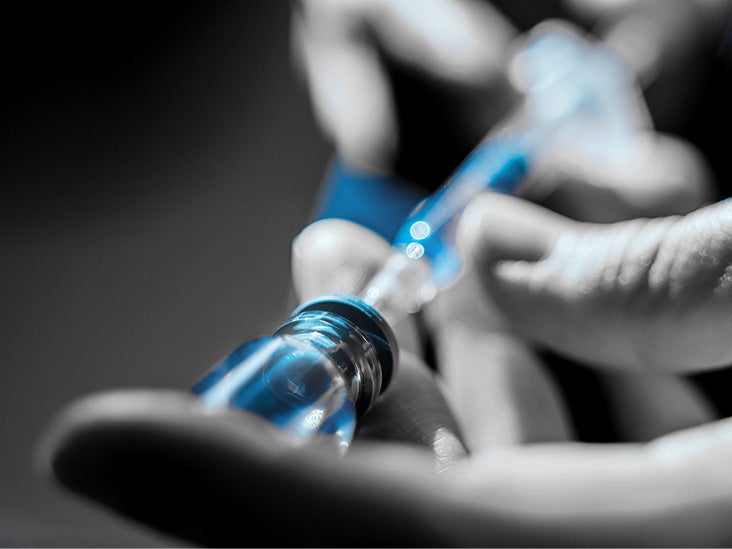 Growth hormone injections: Uses and side effects